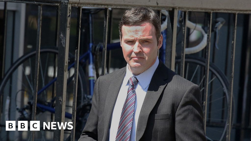 Hertfordshire PC sacked for pushing man's face against car