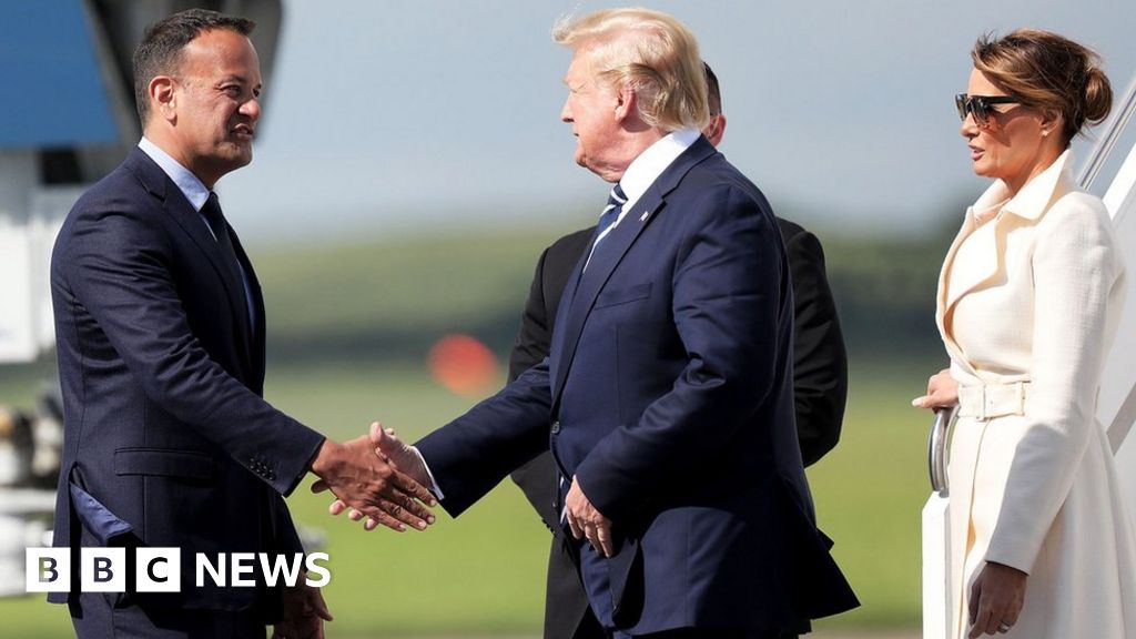 Donald Trump says Brexit 'no problem' for Ireland - BBC News