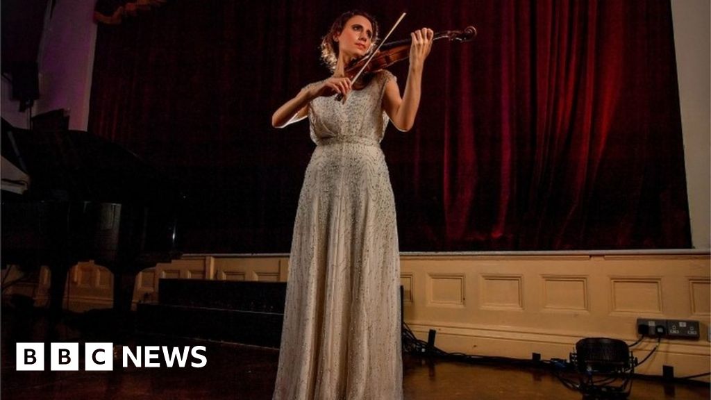 The Lark Ascending marks 100th anniversary with recital - BBC News