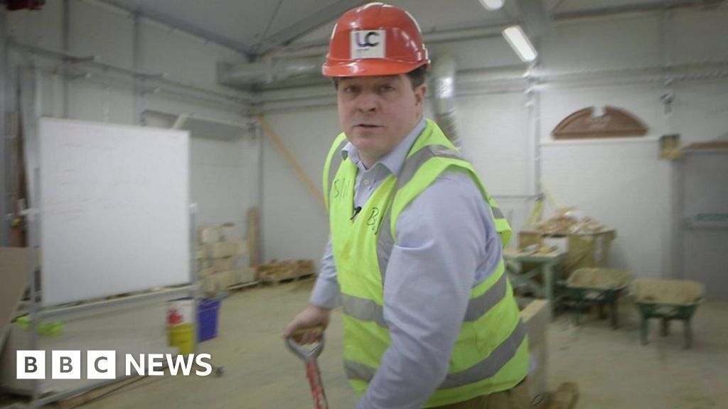 Liam Halligan on housing market and building homes - BBC News