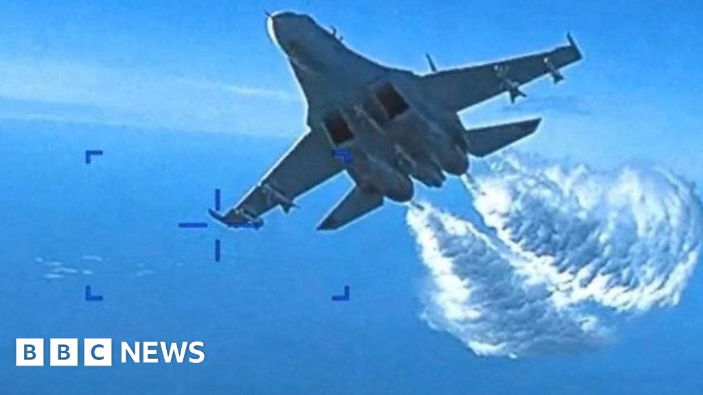 US releases footage of Russian jet crashing into drone