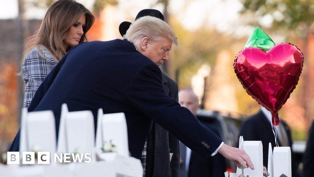 Pittsburgh shooting: Trump visits amid protests