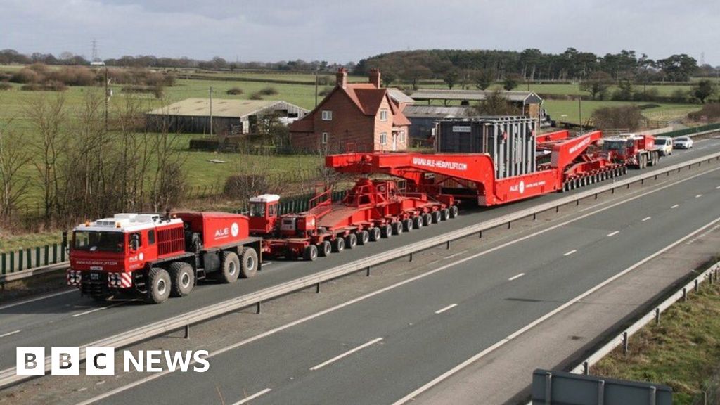 Large load 'to cause road disruption' in Surrey - BBC News