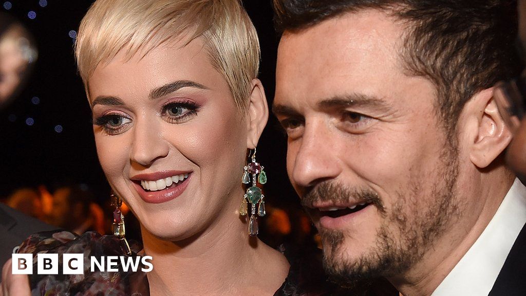 Katy Perry and Orlando Bloom 'get engaged' - BBC News