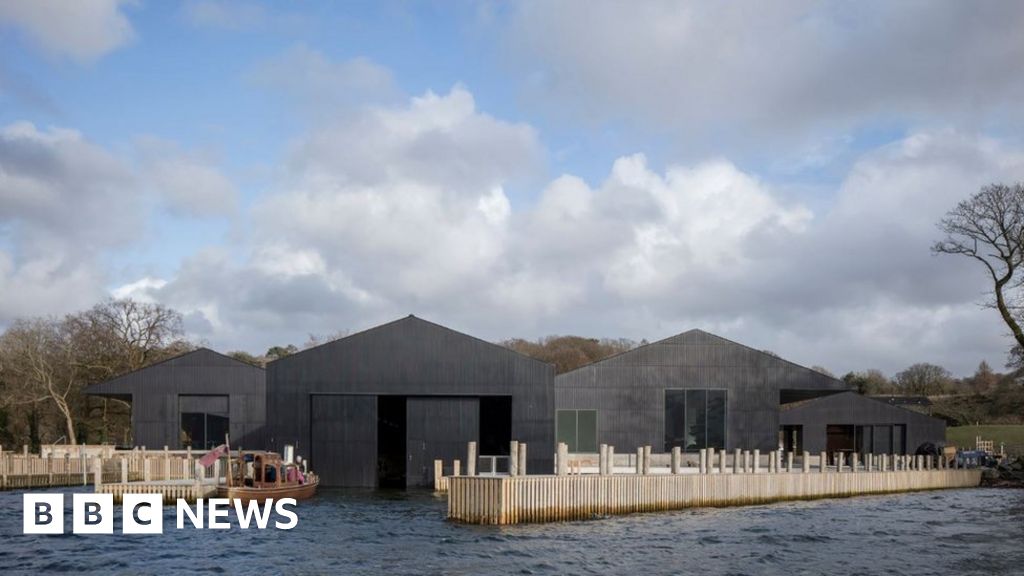 Windermere Jetty Museum showcases 'boats, steam and stories' - BBC News