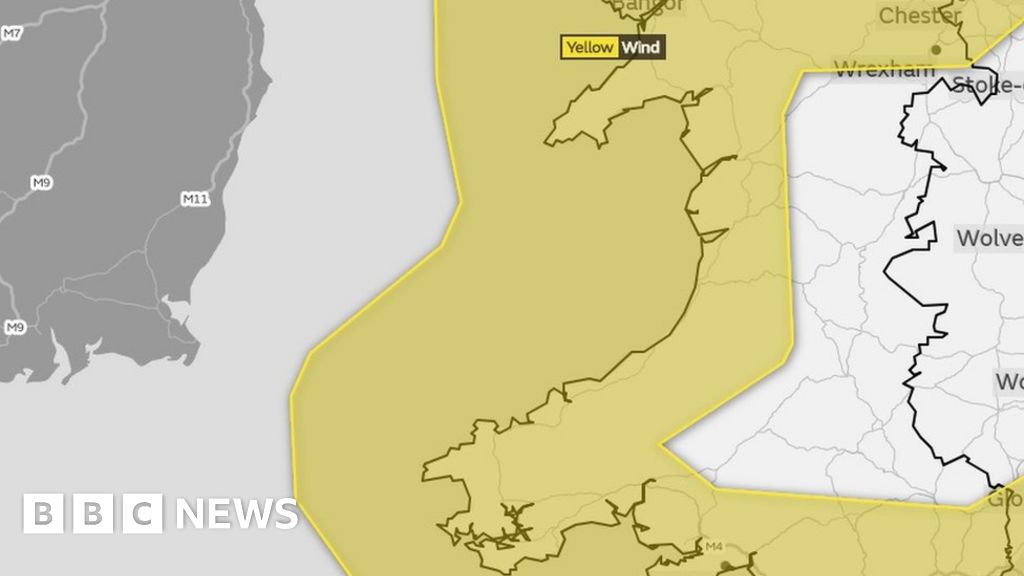Met Office issues two wind warnings across Wales - BBC News