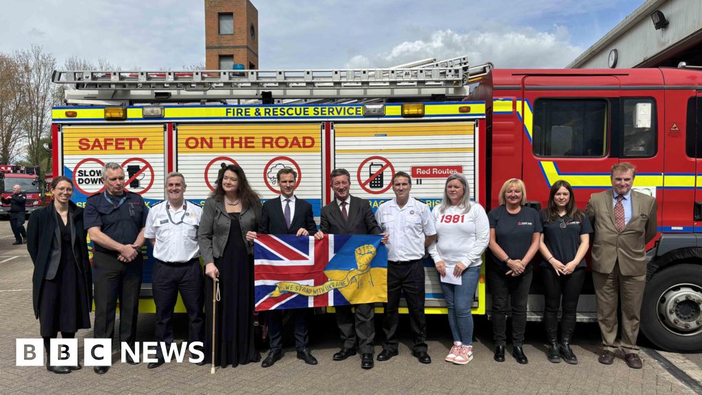 Largest fire engine convoy to deliver aid to Ukraine