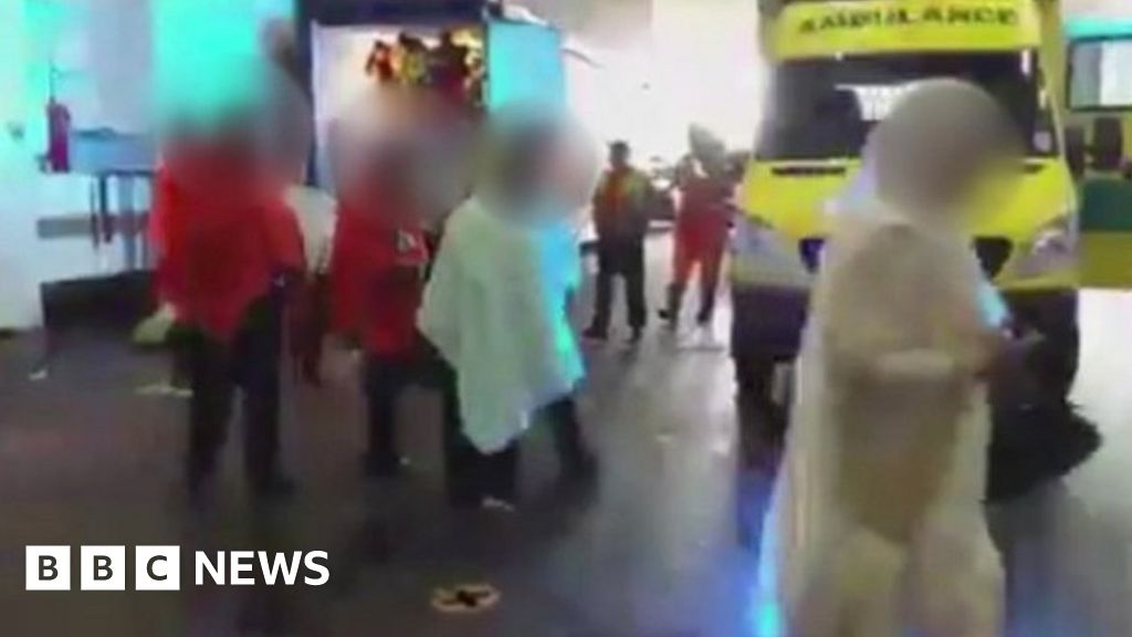 Tilbury docks people-smuggling trial: 'Human cargo' sealed in container ...