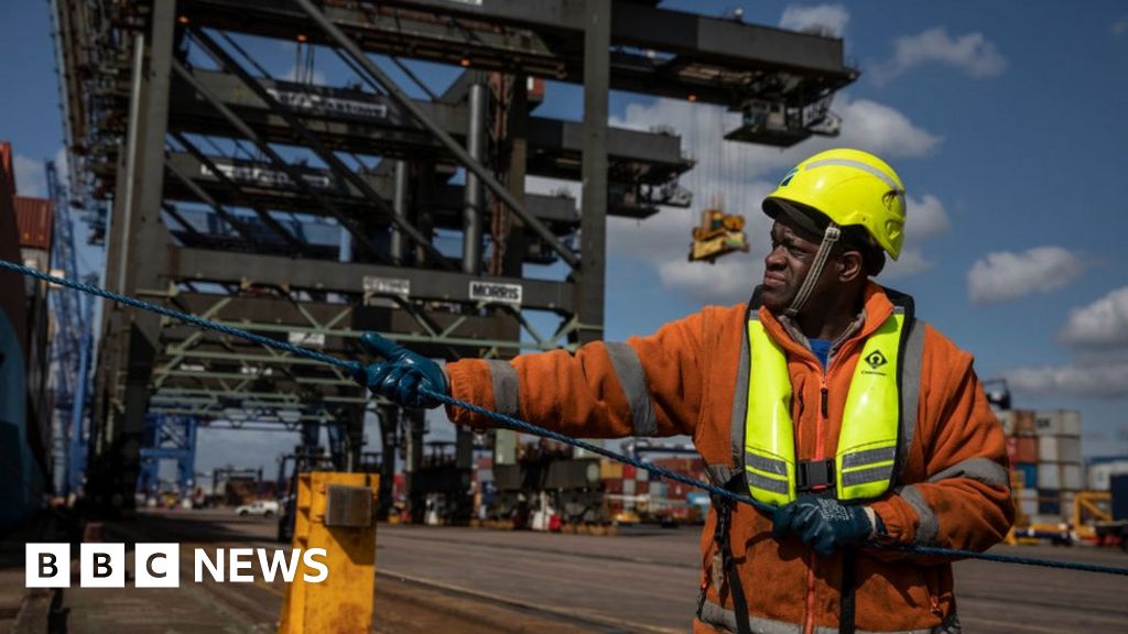 Brexit: What is a third country? - BBC News