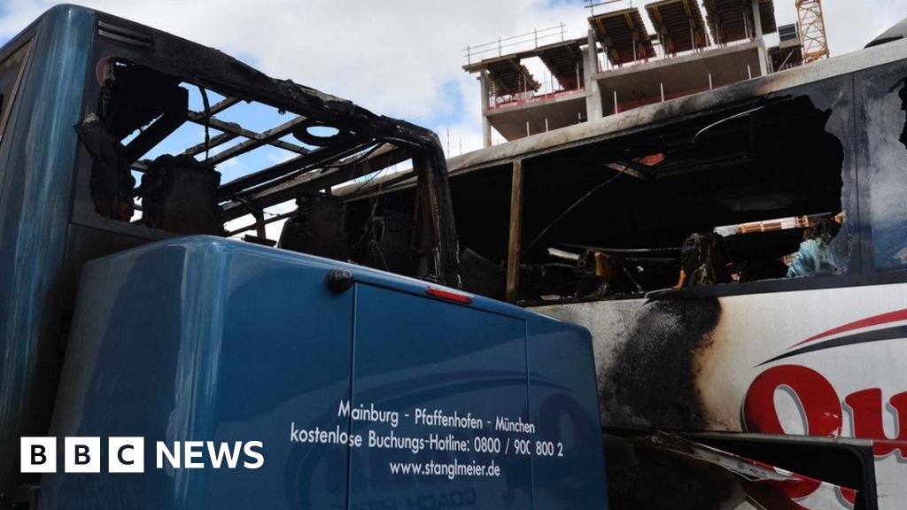 Buses destroyed in suspected arson attack in Belfast - BBC News