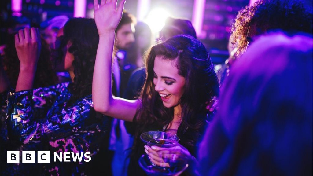 No evidence of spiking by injection, say police - BBC News