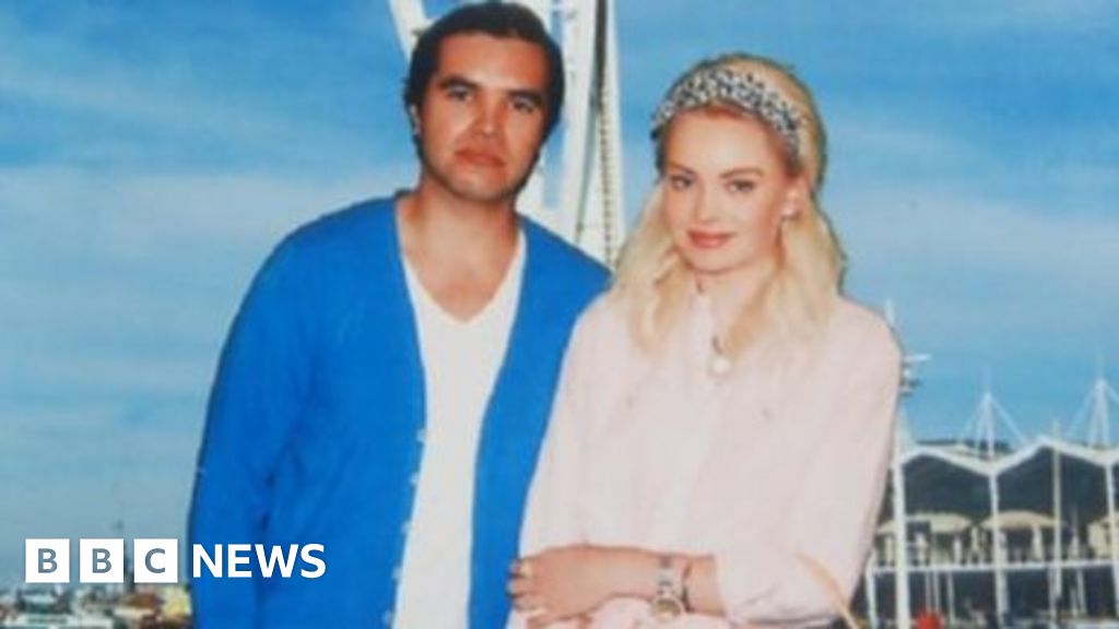 Emily Longley murder: Fears in final message - BBC News