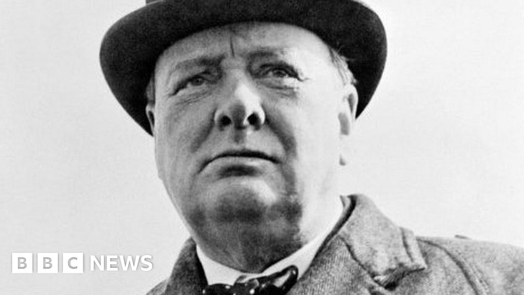Google: Missing Churchill photo mystery explained - BBC News