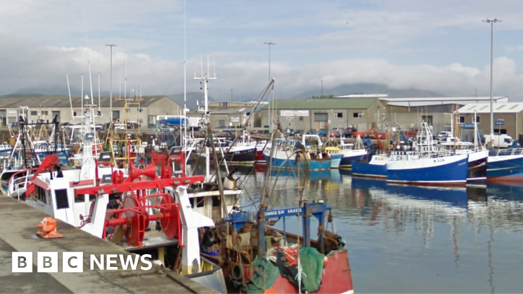 Crewman dies on Fraserburgh-registered fishing boat in harbour - BBC News