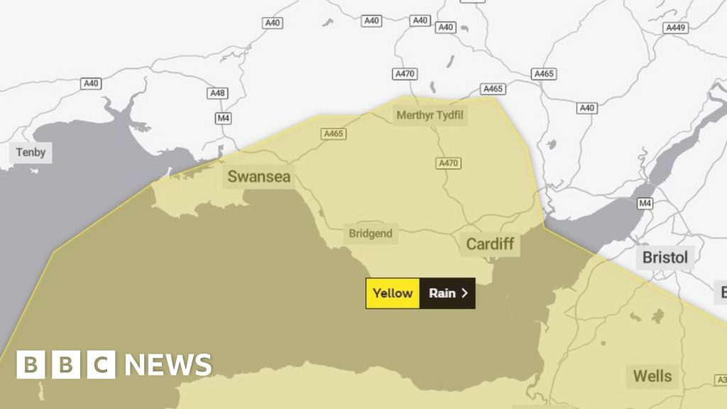 Weather warning: 'Rain could cause flooding and disruption' - BBC News