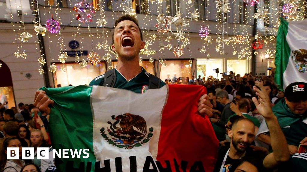 World Cup 2018: How the Mexicans reacted to shock win - BBC News