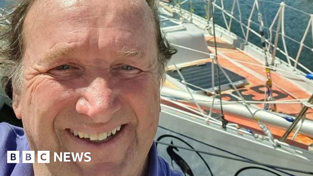 Amateur sailor quits race around the world after tech issues - BBC News