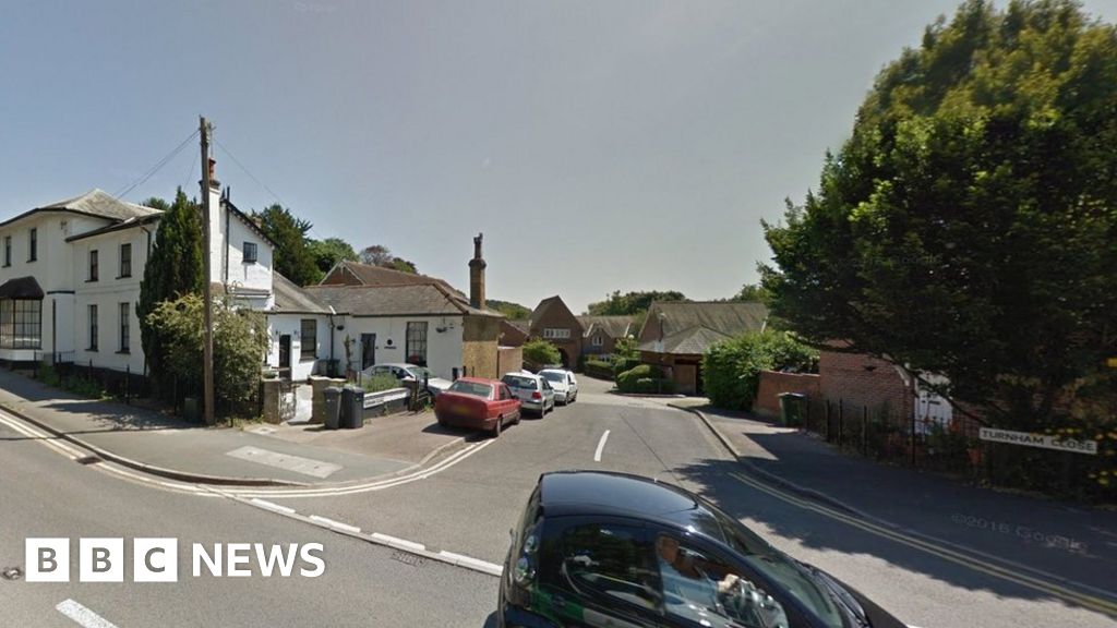 Man dead after suspected hit-and-run in Guildford - BBC News