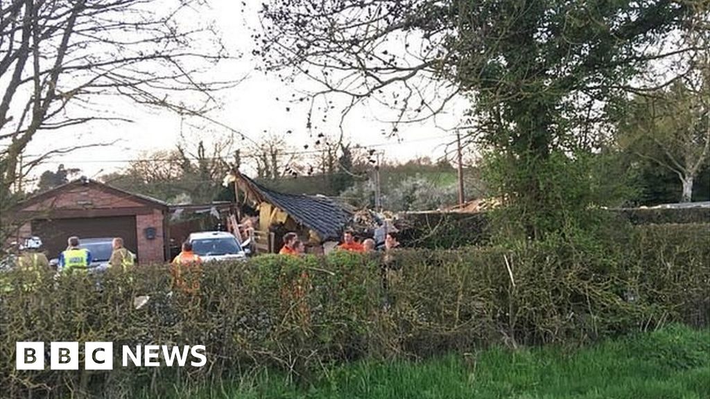 Peckleton bungalow collapse: Woman suffers life-threatening burns - BBC ...