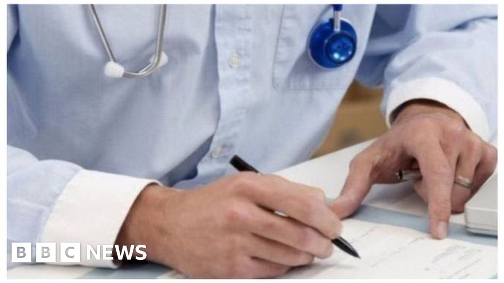 Northern Ireland Hospital waiting list numbers soar