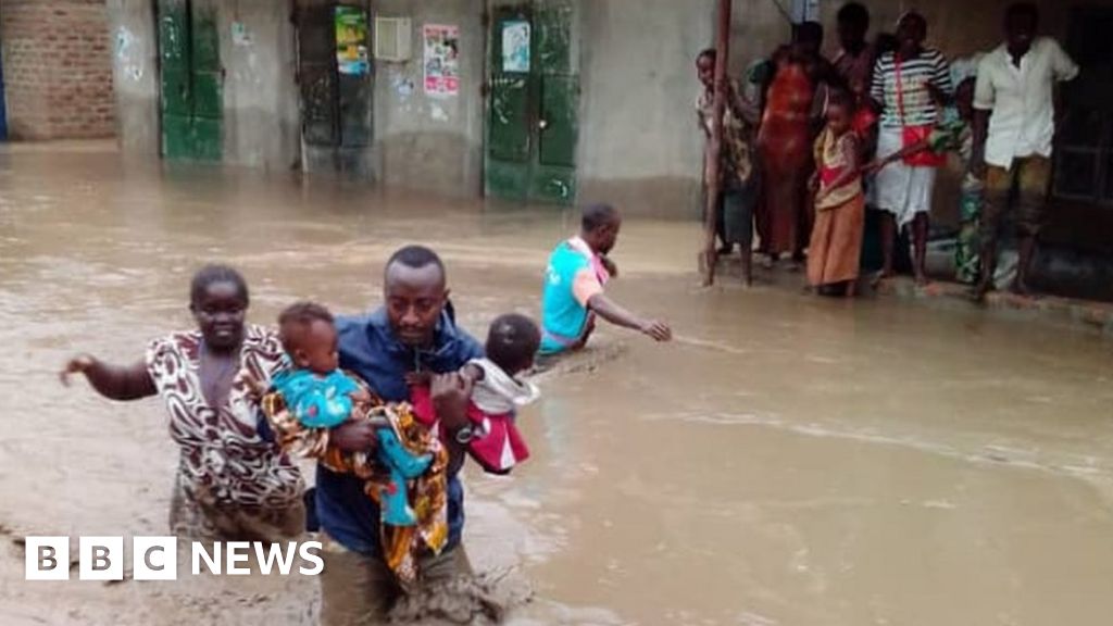 Uganda floods: At least 16 people dead, Red Cross says - BBC News