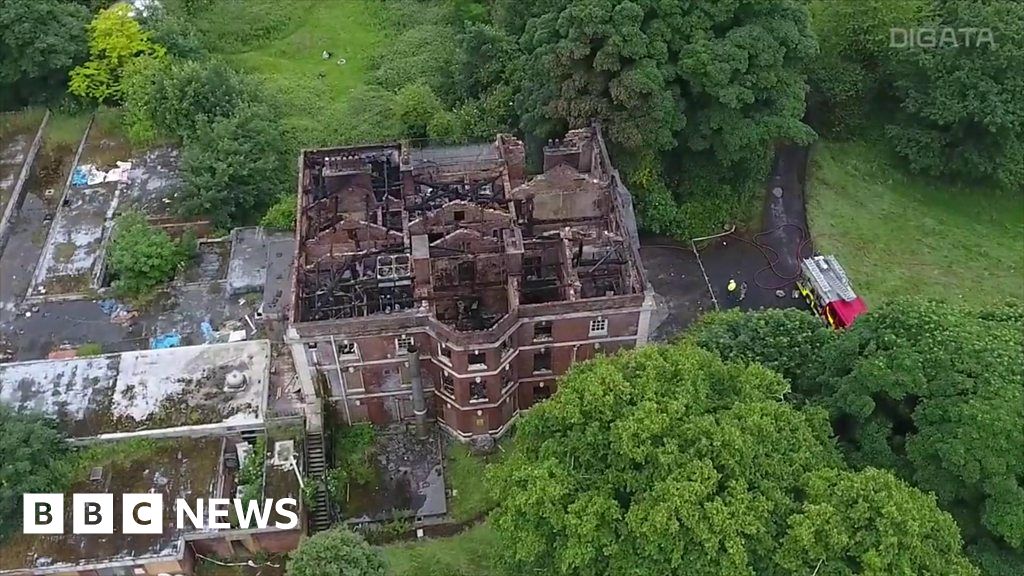 Daresbury Hall: Inquiry into manor house 'arson attack' - BBC News