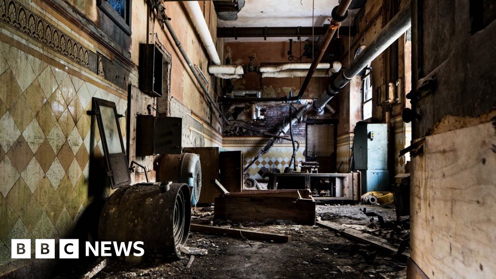 Tone Works textile plant in Wellington to be restored - BBC News