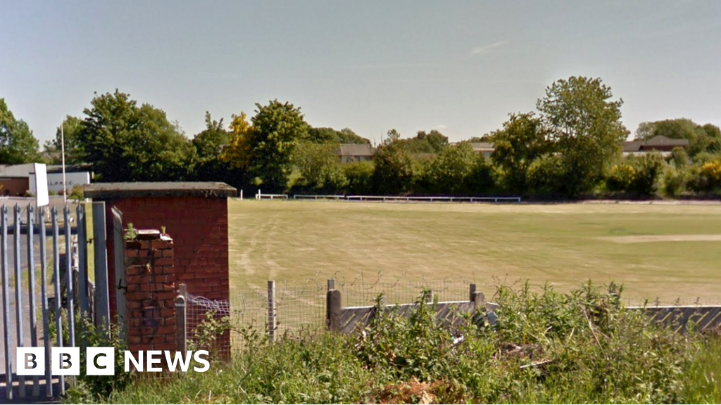 Radcliffe cricket club to be moved in 400 homes plan - BBC News