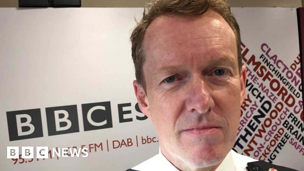 Essex Chief Constable Stephen Kavanagh announces retirement - BBC News