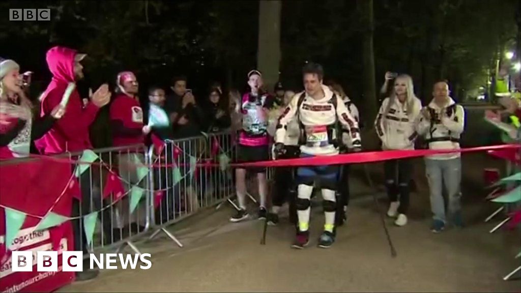 Simon Kindleysides: London Marathon man gets robotic legs - BBC News