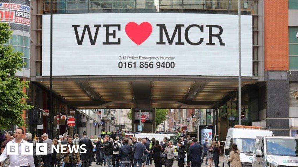 Manchester attack: 'Spirit of city will prevail' - BBC News
