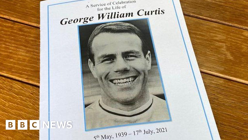 George Curtis: Fans turn out to honour former Sky Blues boss - BBC News