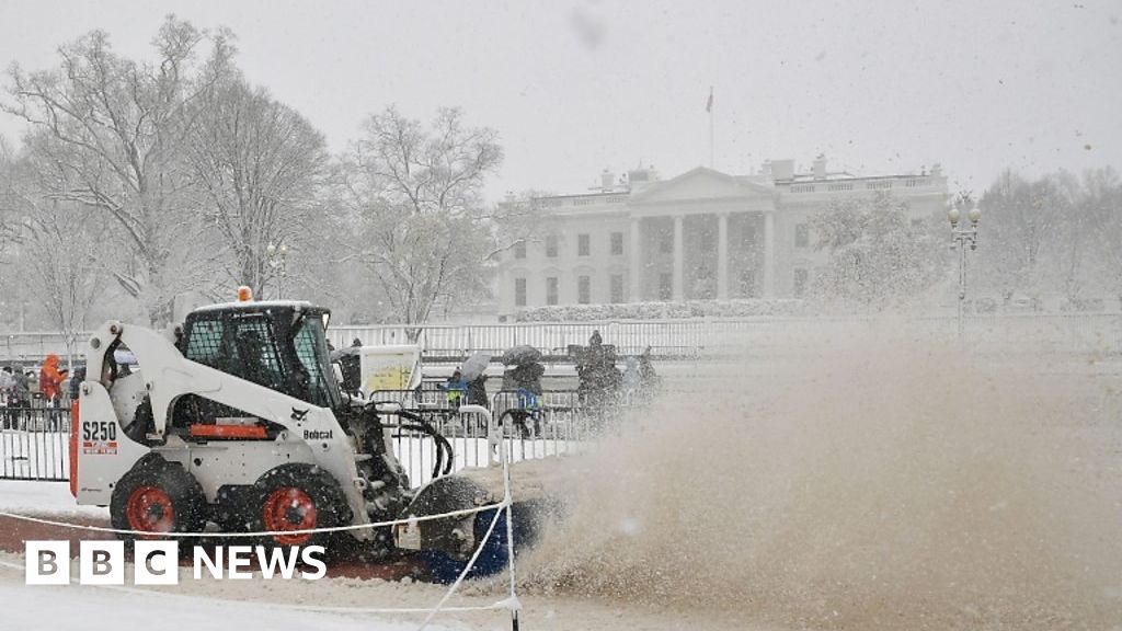 US snowfall on the first day of spring - BBC News