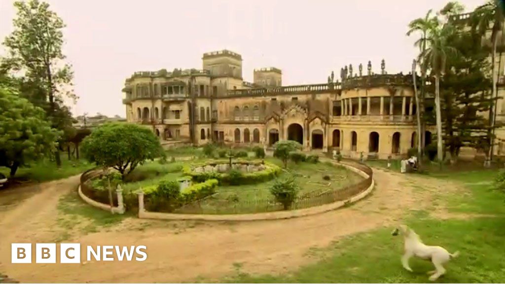 The palace in India where time stood still - BBC News
