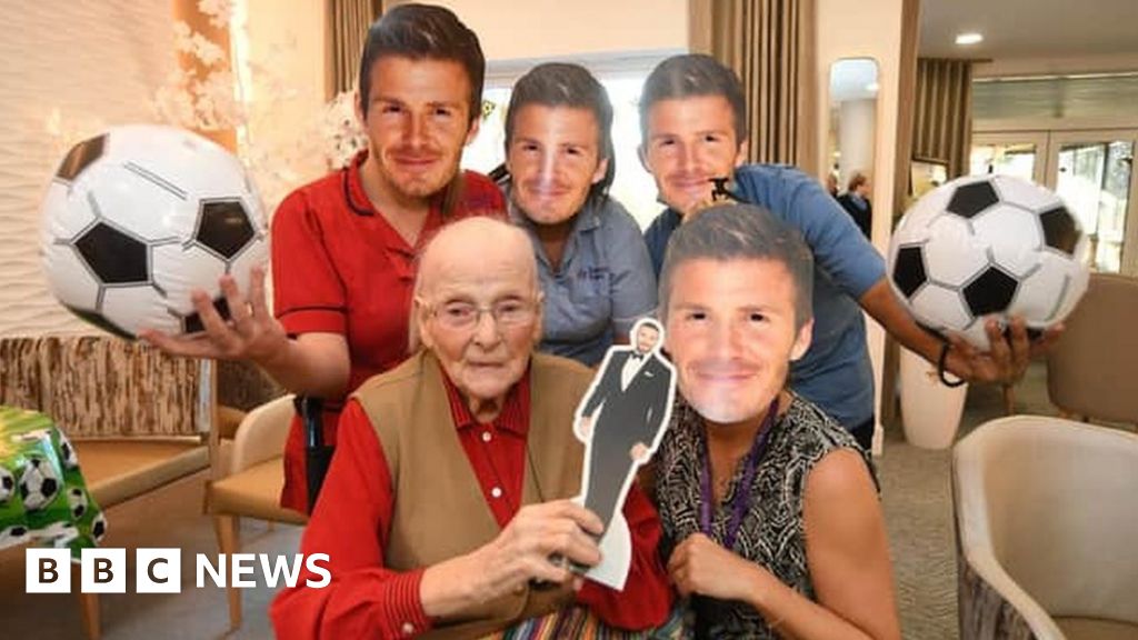 David Beckham thanks 102-year-old Peterborough fan for support - BBC News