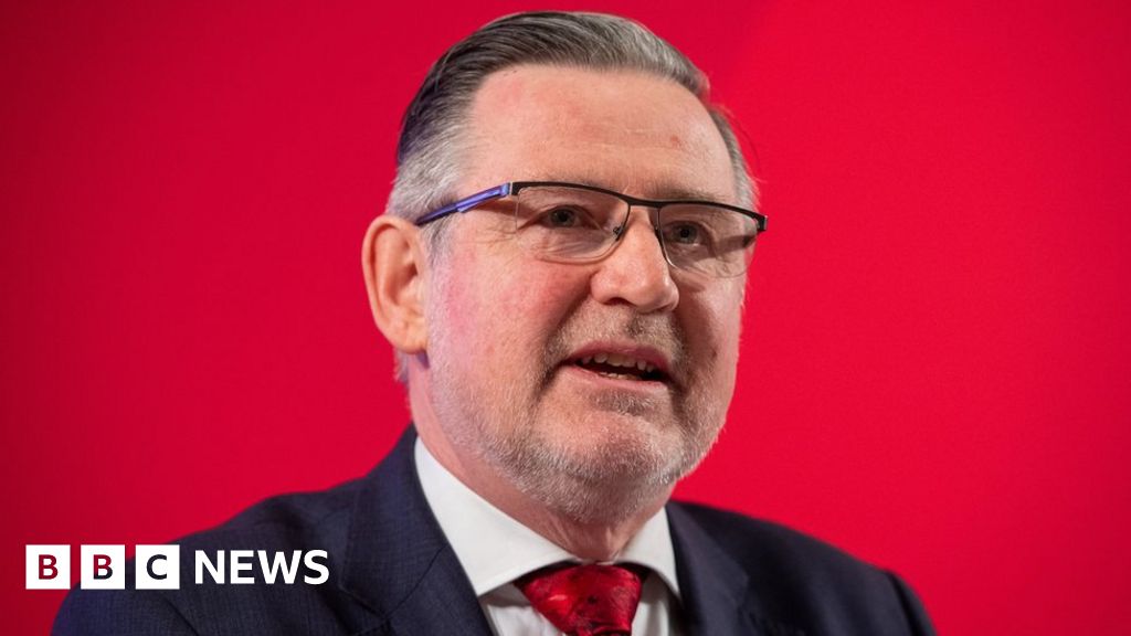 Labour leadership: Barry Gardiner 'considers' entering race - BBC News