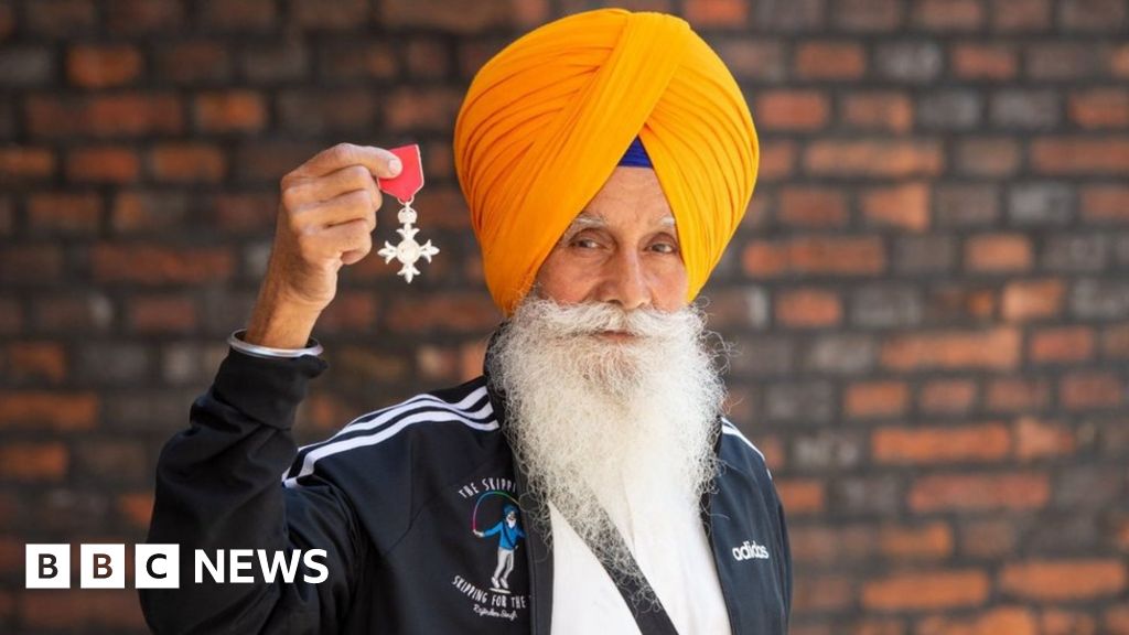 Skipping Sikh awarded MBE for inspiring exercise videos - BBC News