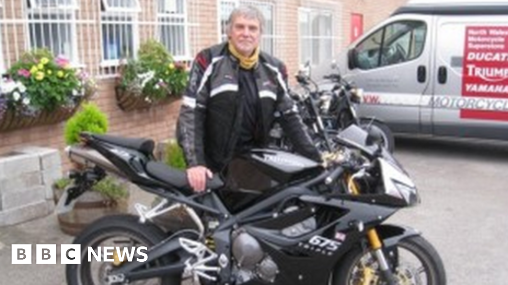 Tribute paid to motorcyclist Alan Watson from Denbigh - BBC News