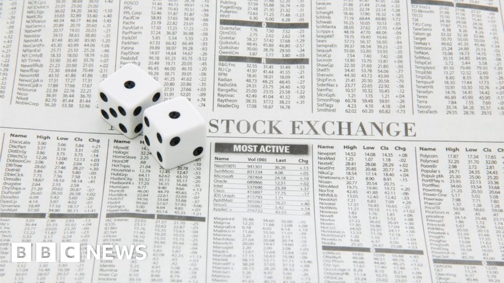 Climate risk could undermine investments, report warns - BBC News