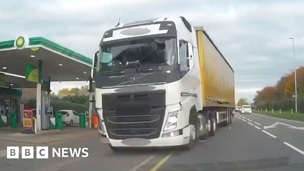 Lorry hits car as it careers across road in Duxford - BBC News
