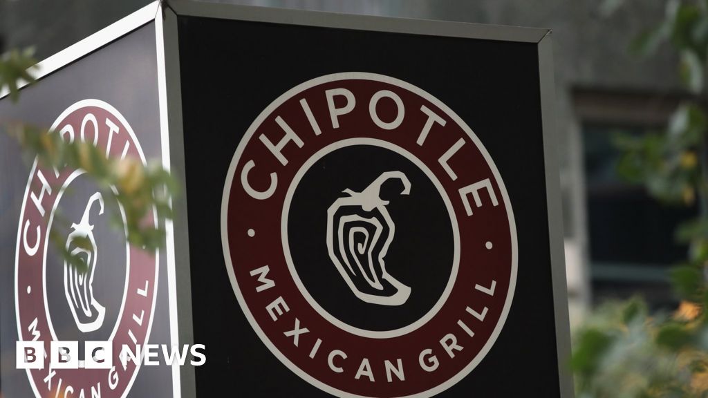 Chipotle names new boss in turnaround bid