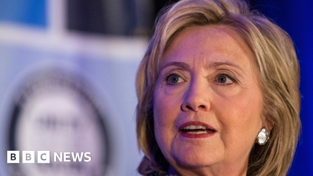 'Hillary Clinton could lose first two contests' - BBC News