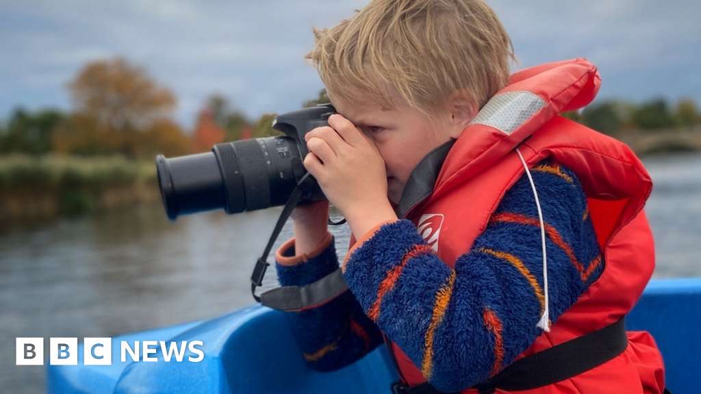 Denton boy, 9, discovered love of photography in lockdown - BBC News