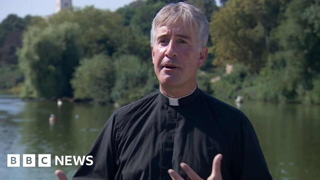 University of Nottingham accepts tweet row priest in chaplaincy role ...