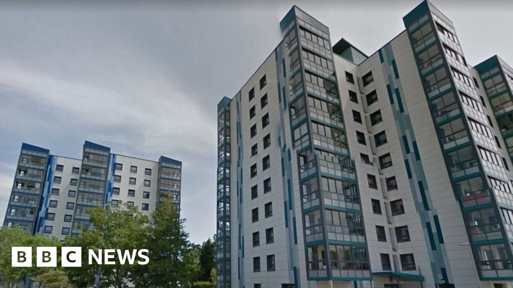 Poole tower blocks £3.8m cladding removal works agreed - BBC News