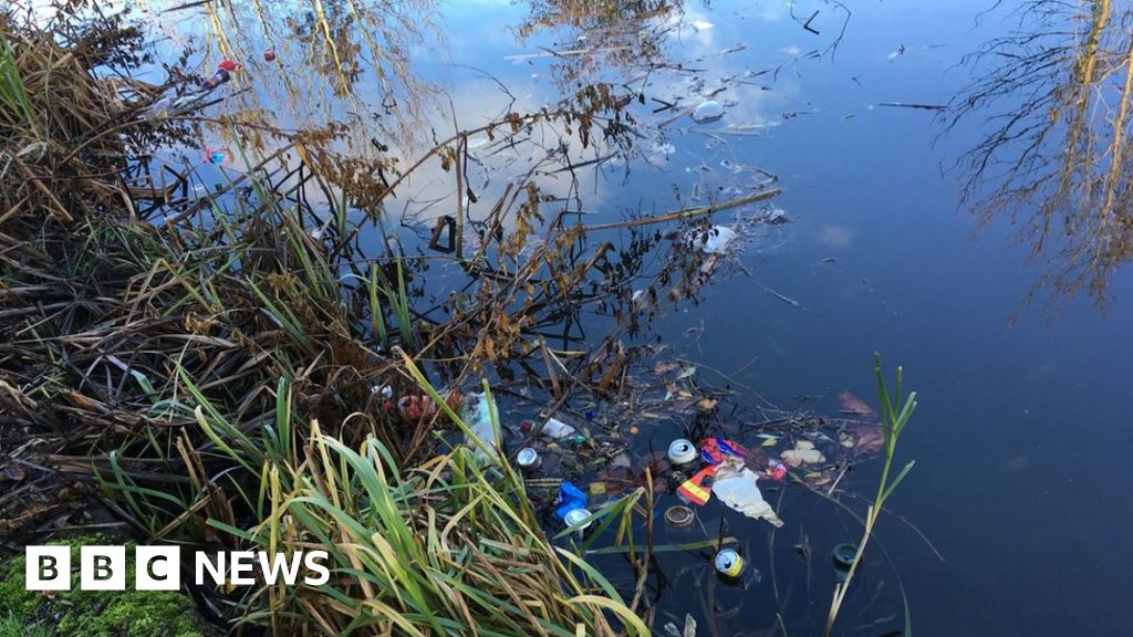 Video aims to prevent pollution in Leicester's waterways - BBC News