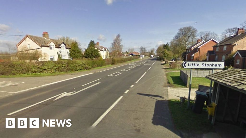 Suffolk A140 crash: Van driver dies in three-vehicle collision - BBC News