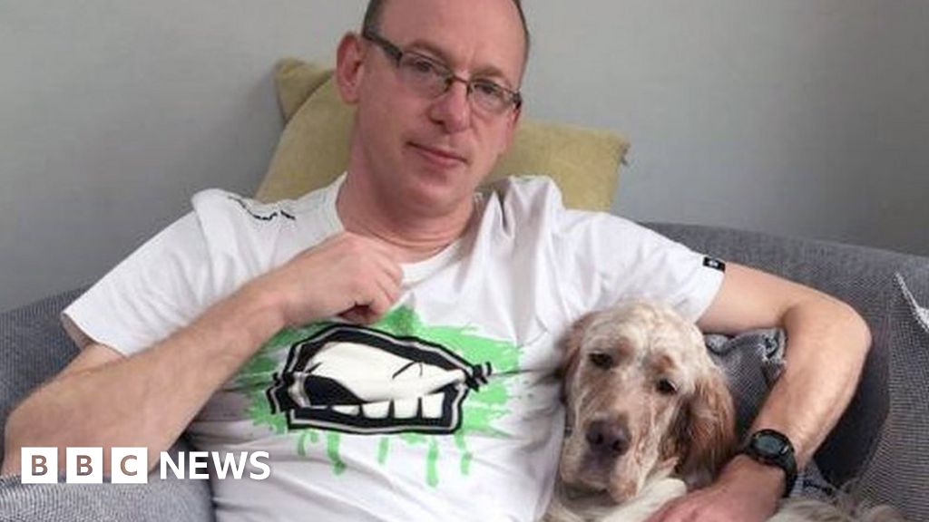 Graham Saville: Thousands donated for family of police officer