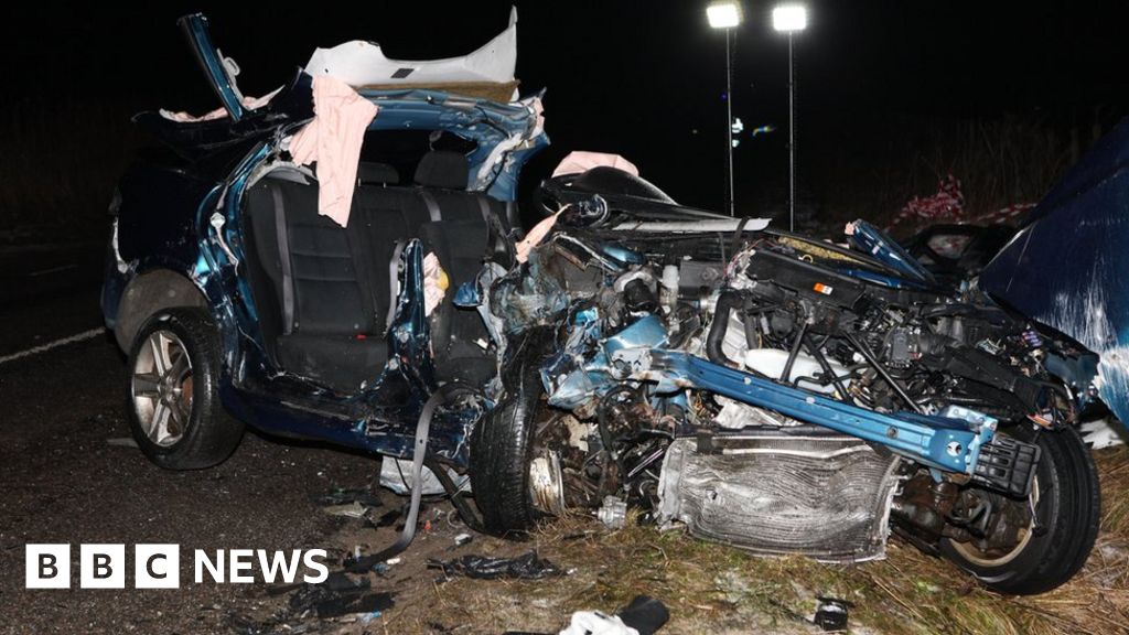 Man who died after three-vehicle crash named - BBC News