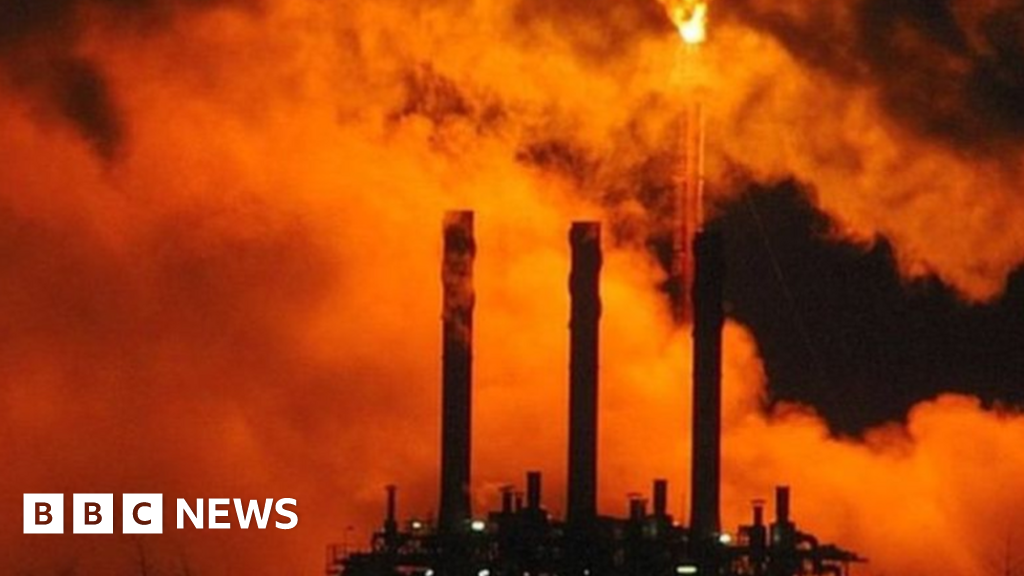 Mossmorran: Probe into boiler explosions at ExxonMobil plant - BBC News